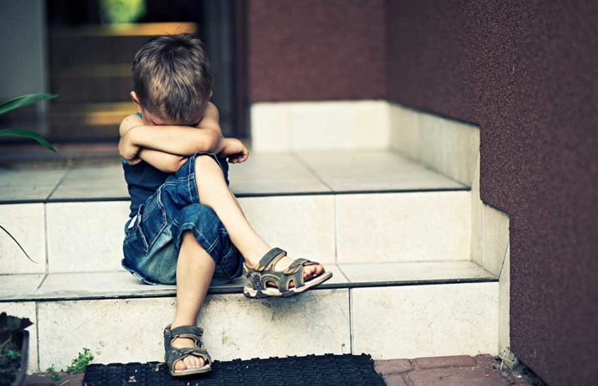 8 Pasos amigables para manejar un berrinche en público y privado