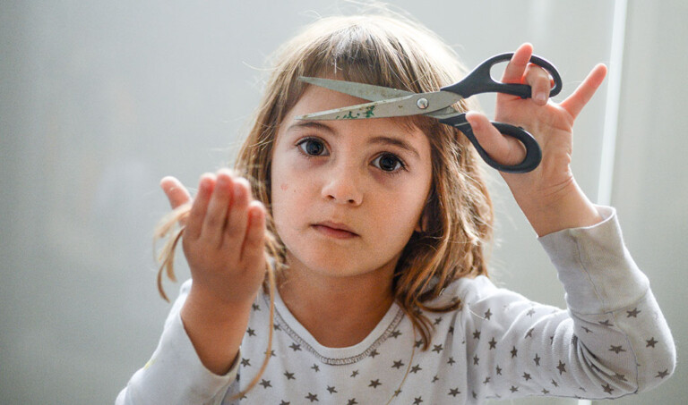 Deja de decirle a tu hijo "pórtate bien"