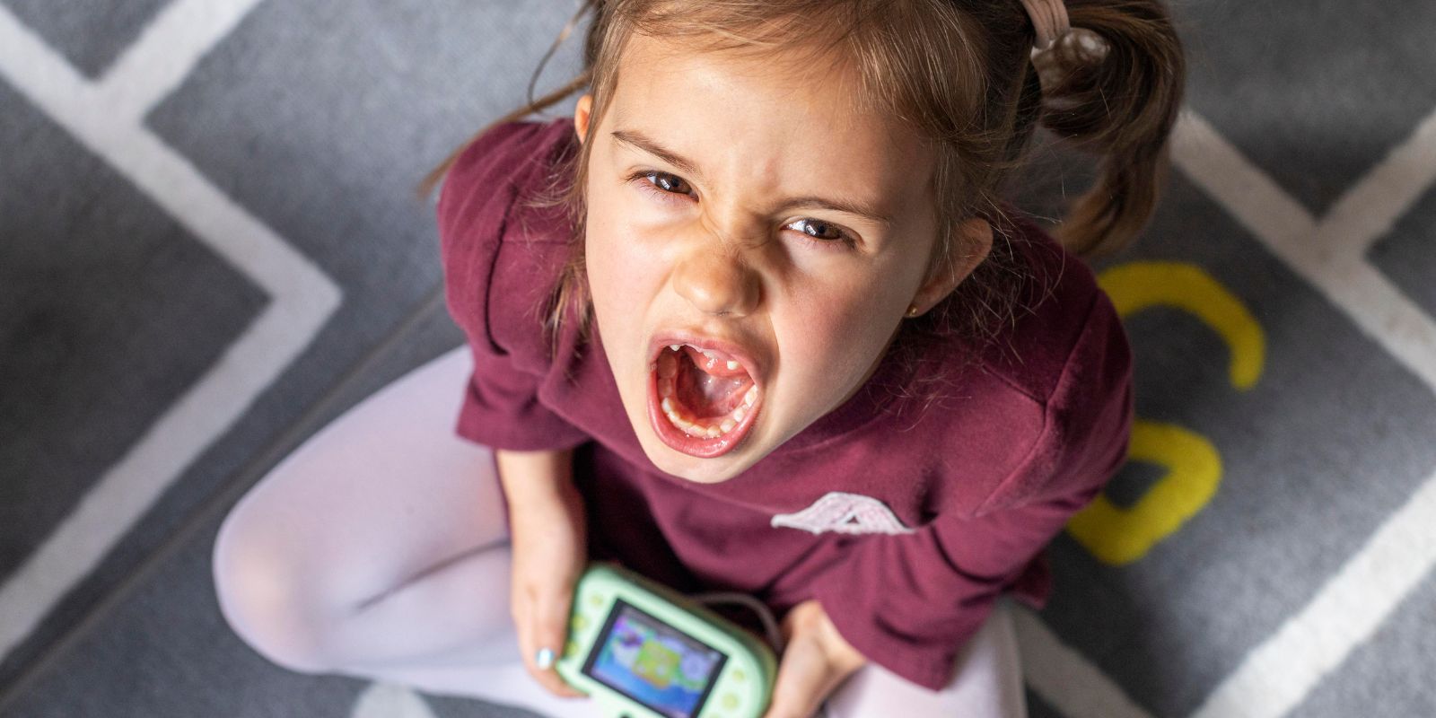 Por qué no gritarle a tu hijo y cómo afecta su desarrollo emocional